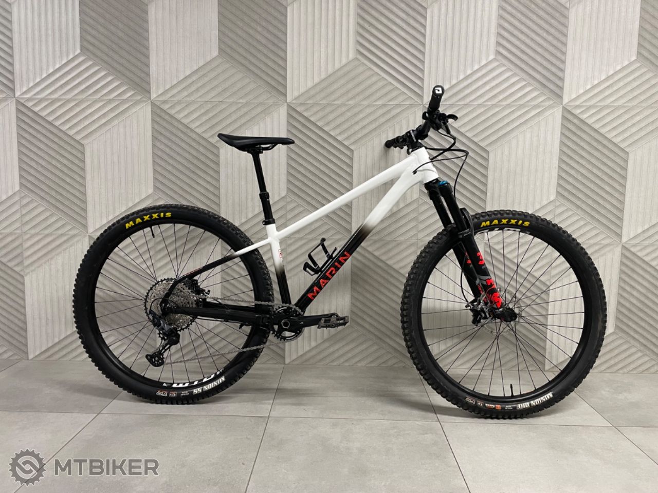 Dartmoor Hornet space blue 27,5 2022 size L - Horské hardtail bicykle - MTBIKER bazár