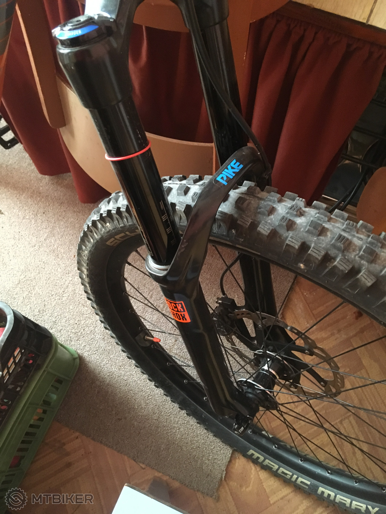 Rock Shox Pike 27,5 160 Mm - Komponenty - Vidlice - Bazár MTBIKER
