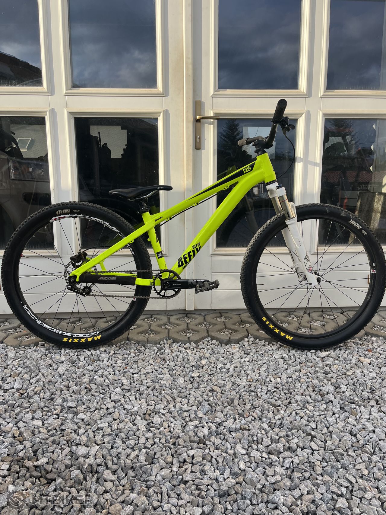 Befly Hero - Dirt a BMX - MTBIKER bazár