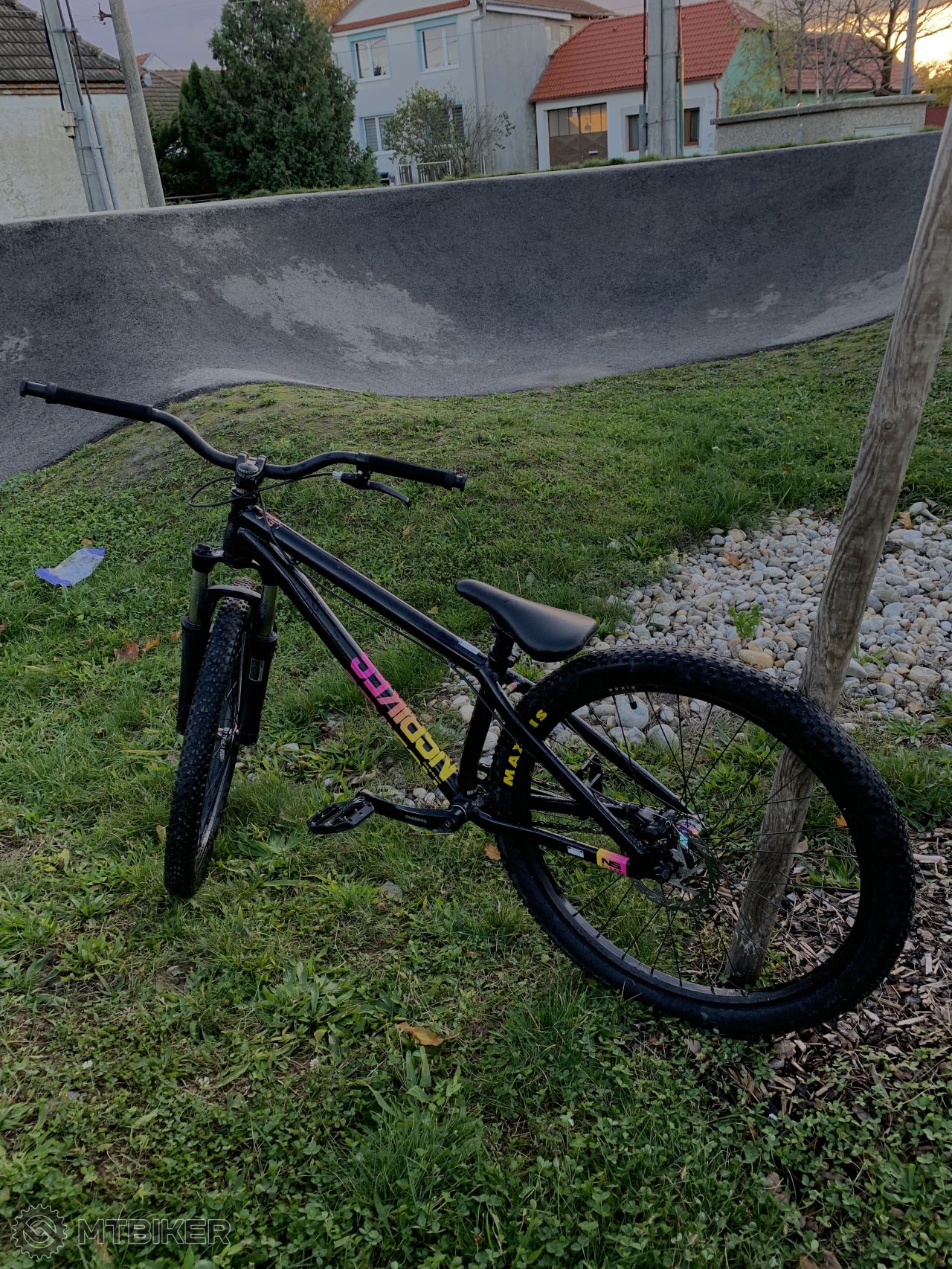 NS Bikes Zircus - Dirt a BMX - MTBIKER bazár