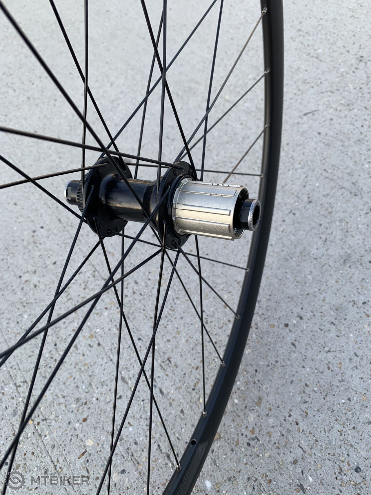 Merida Expert CW - Kolesá na cestný bicykel - MTBIKER bazár