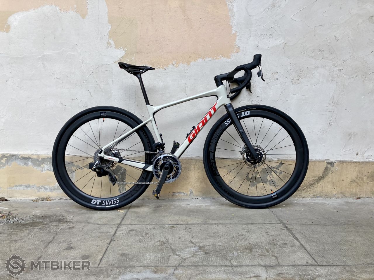 Giant Revolt Advanced - Cestné bicykle - MTBIKER bazár