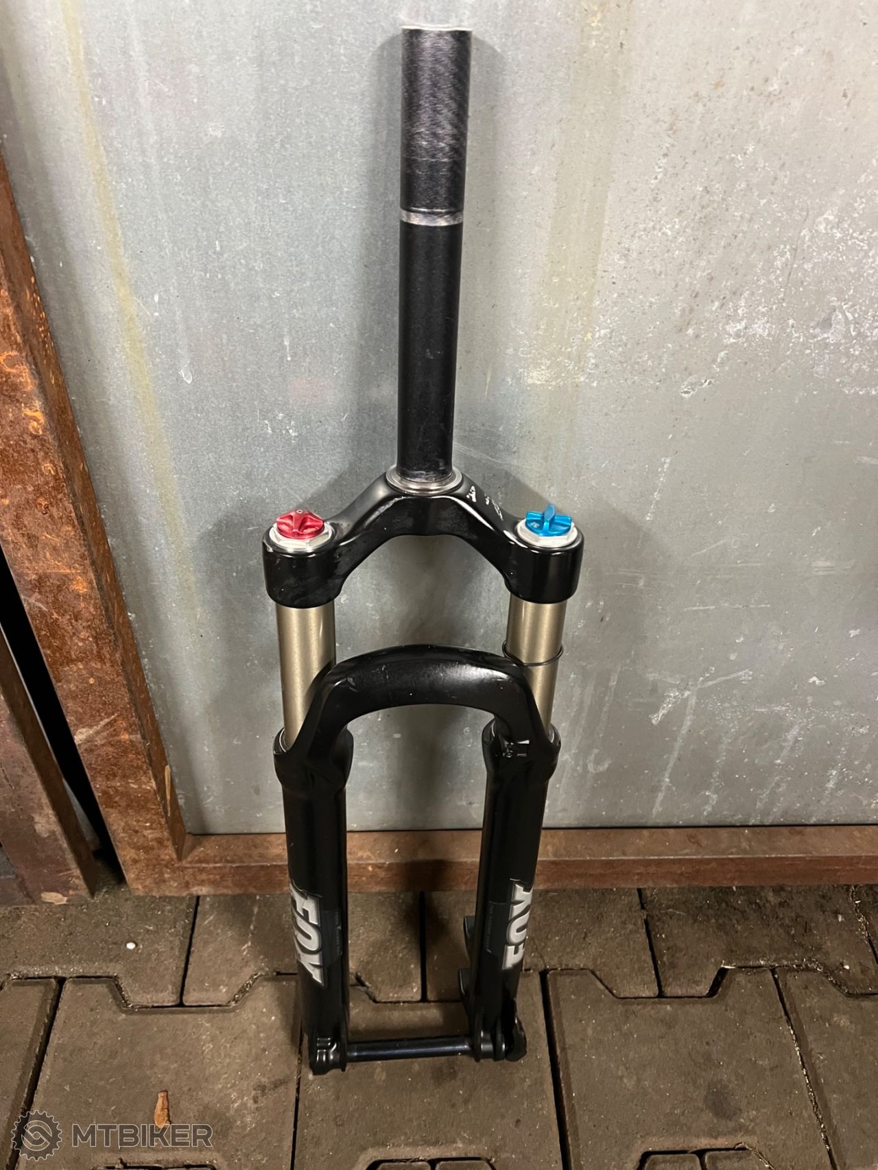 Fox float R32 - Odpružené vidlice na 26" kola - MTBIKER bazar