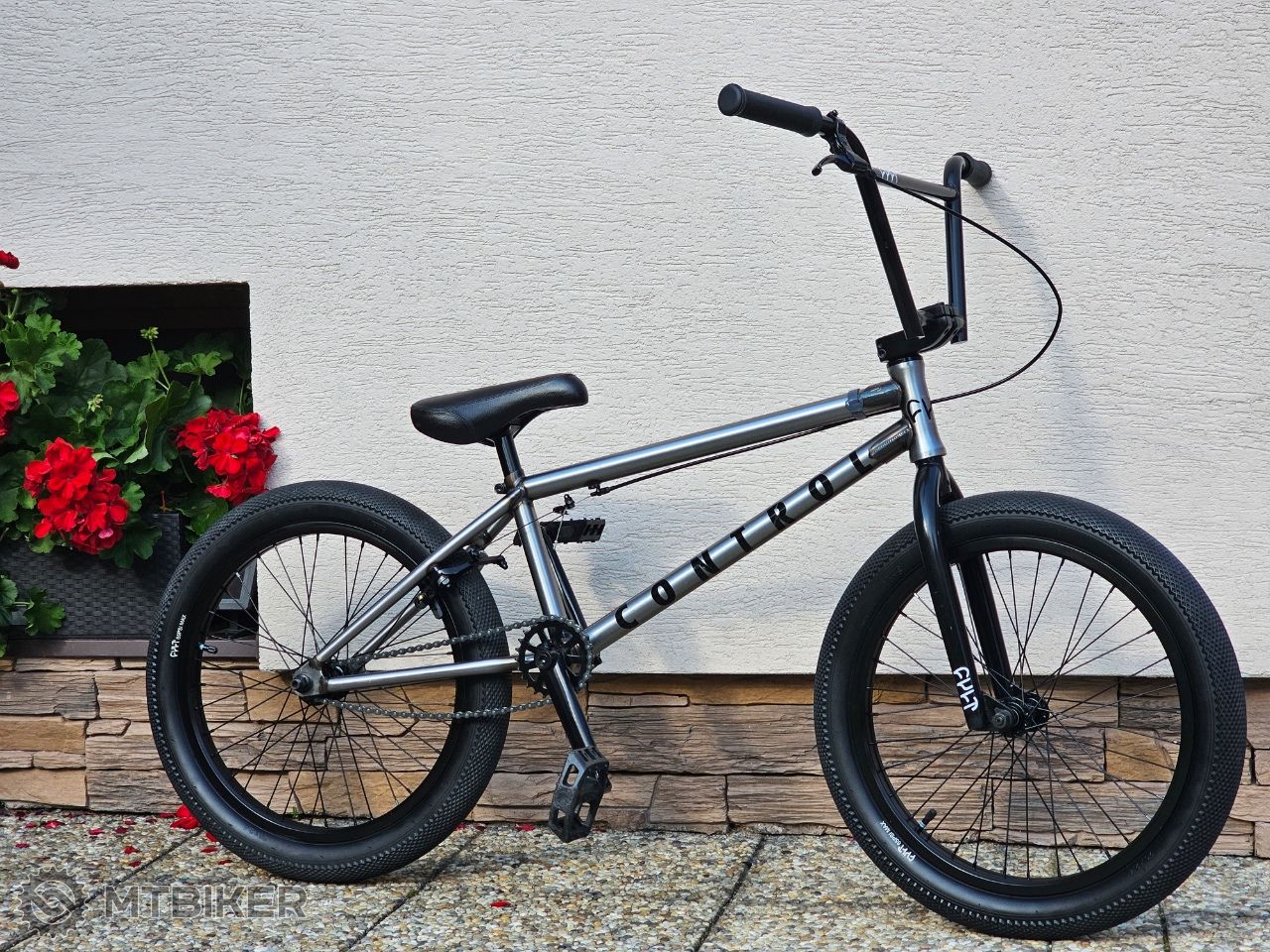 Bmx Cult Control - Dirt a BMX bicykle - MTBIKER bazár