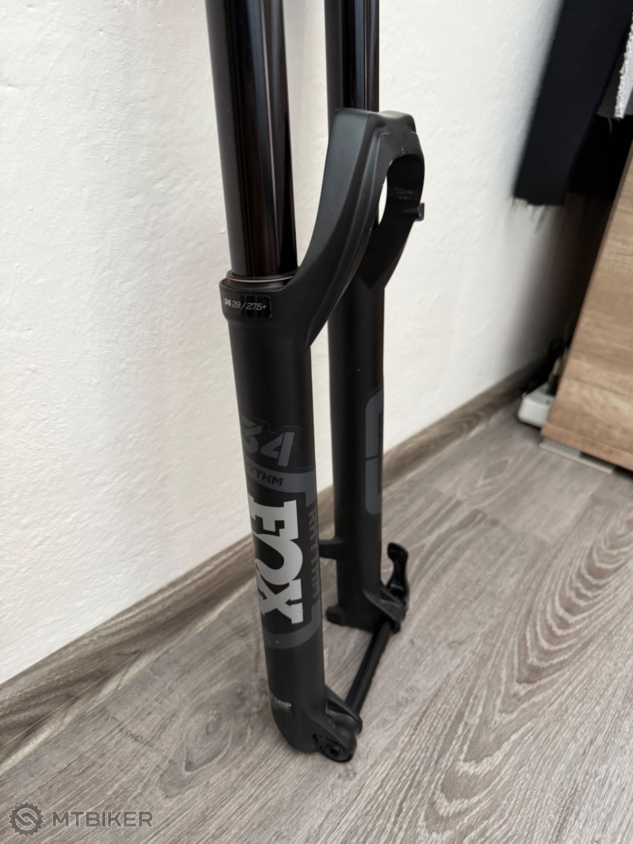 Fox 34 Rhythm Float 150mm 29 - Odpružené vidlice na 29" bicykle ...