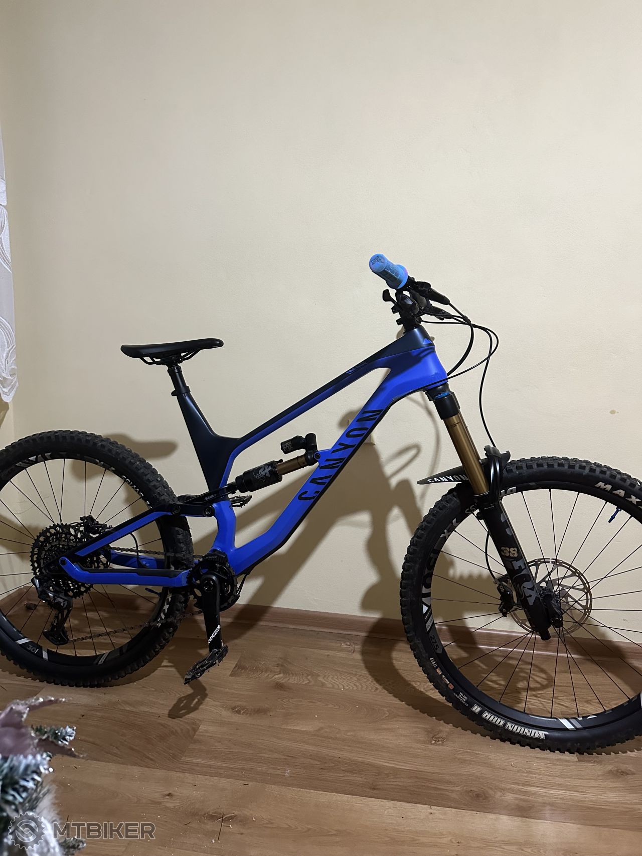 Canyon Torque cf9 2021 - Horské celoodpružené bicykle - MTBIKER bazár