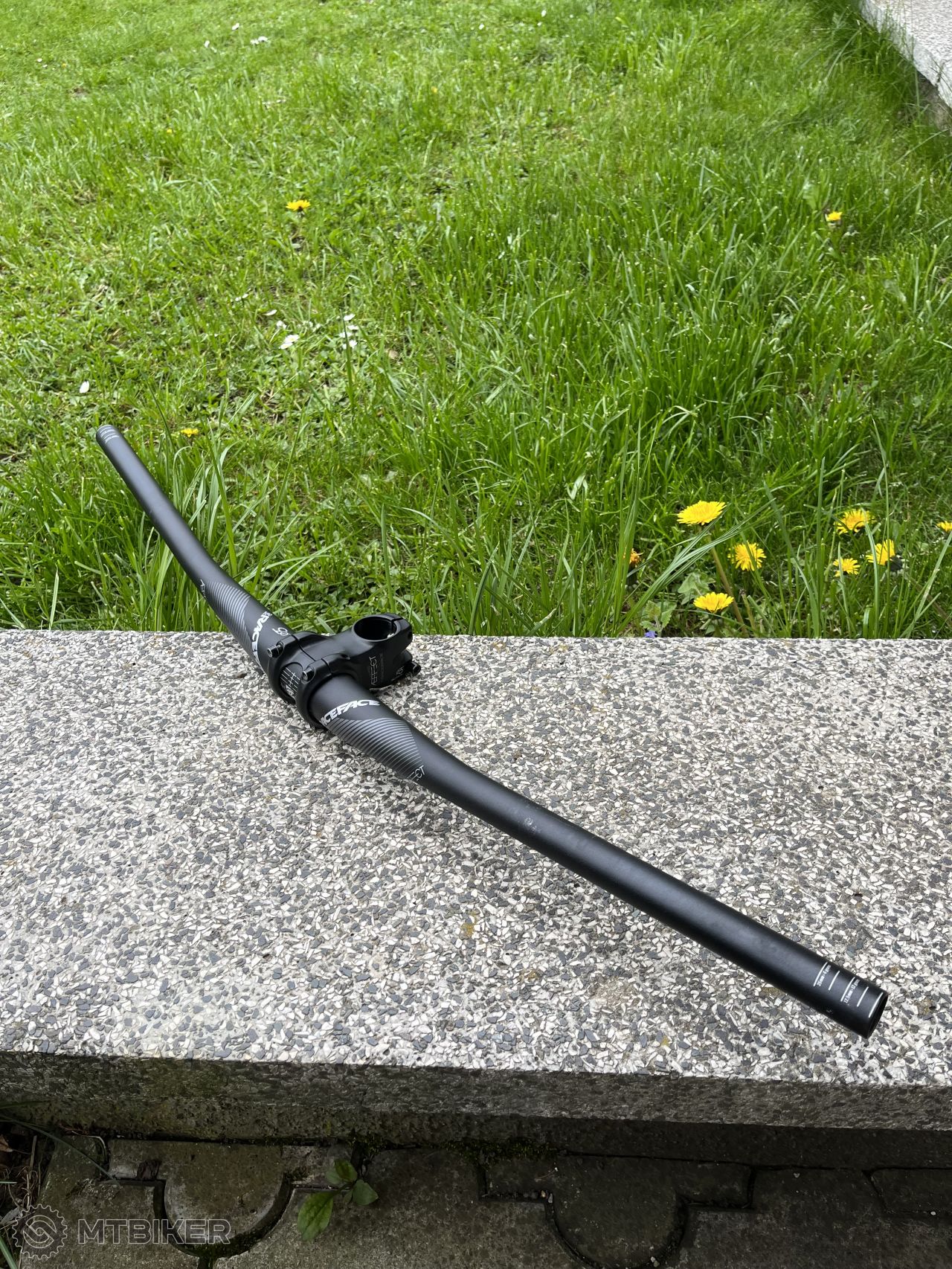 Race Face - riadítka + predstavec - Riadidlá na horské bicykle ...