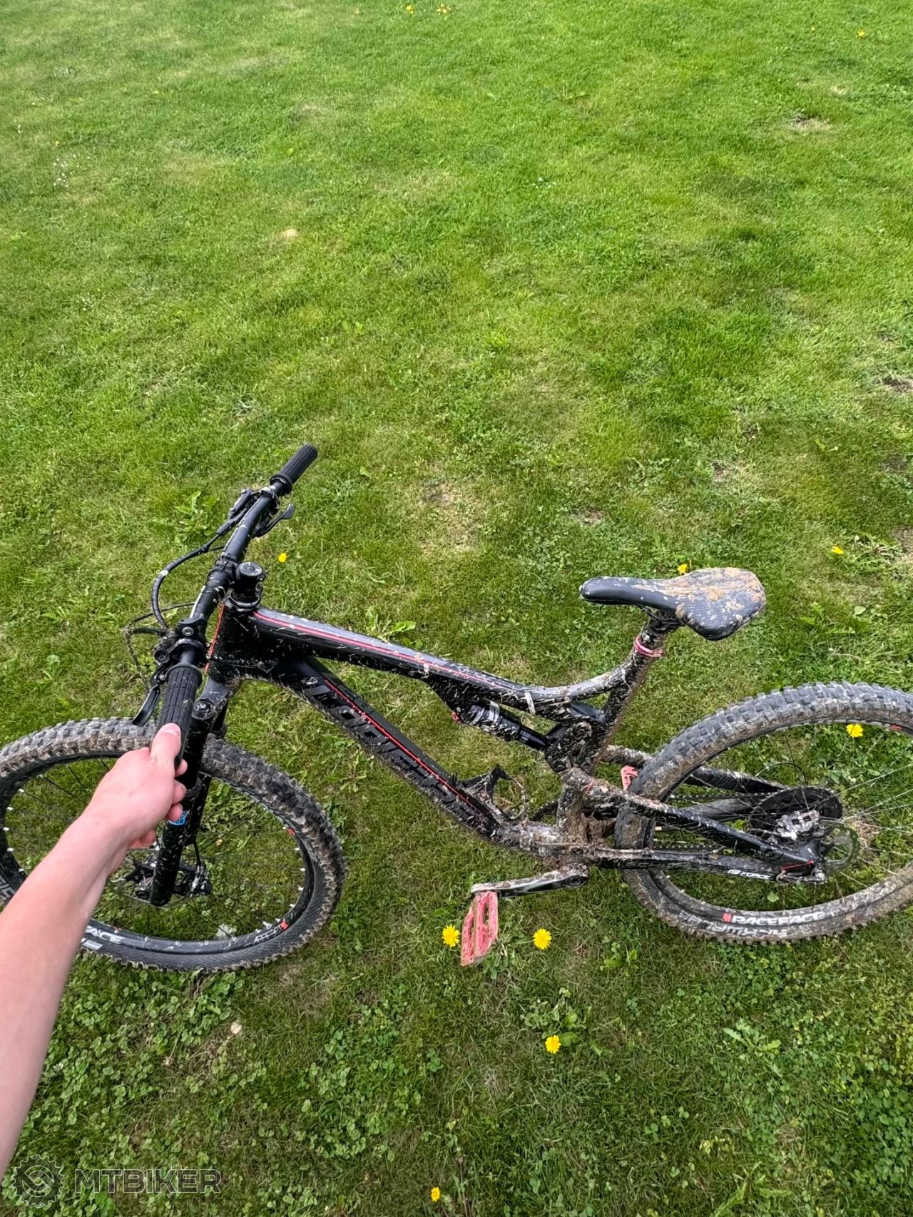 YT Capra Core 3 29 L lava red axs - Horské celoodpružené bicykle ...