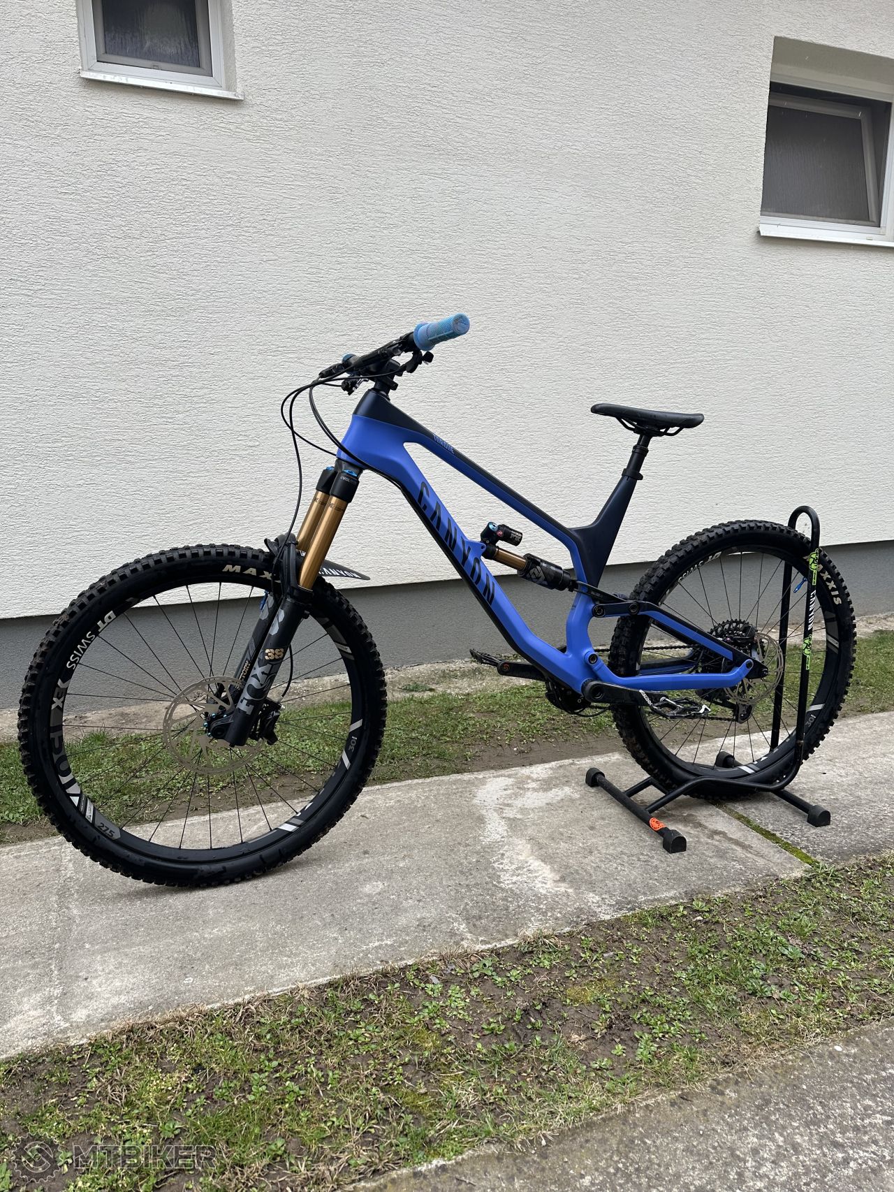 Canyon Torque cf9 - Horské celoodpružené bicykle - MTBIKER bazár