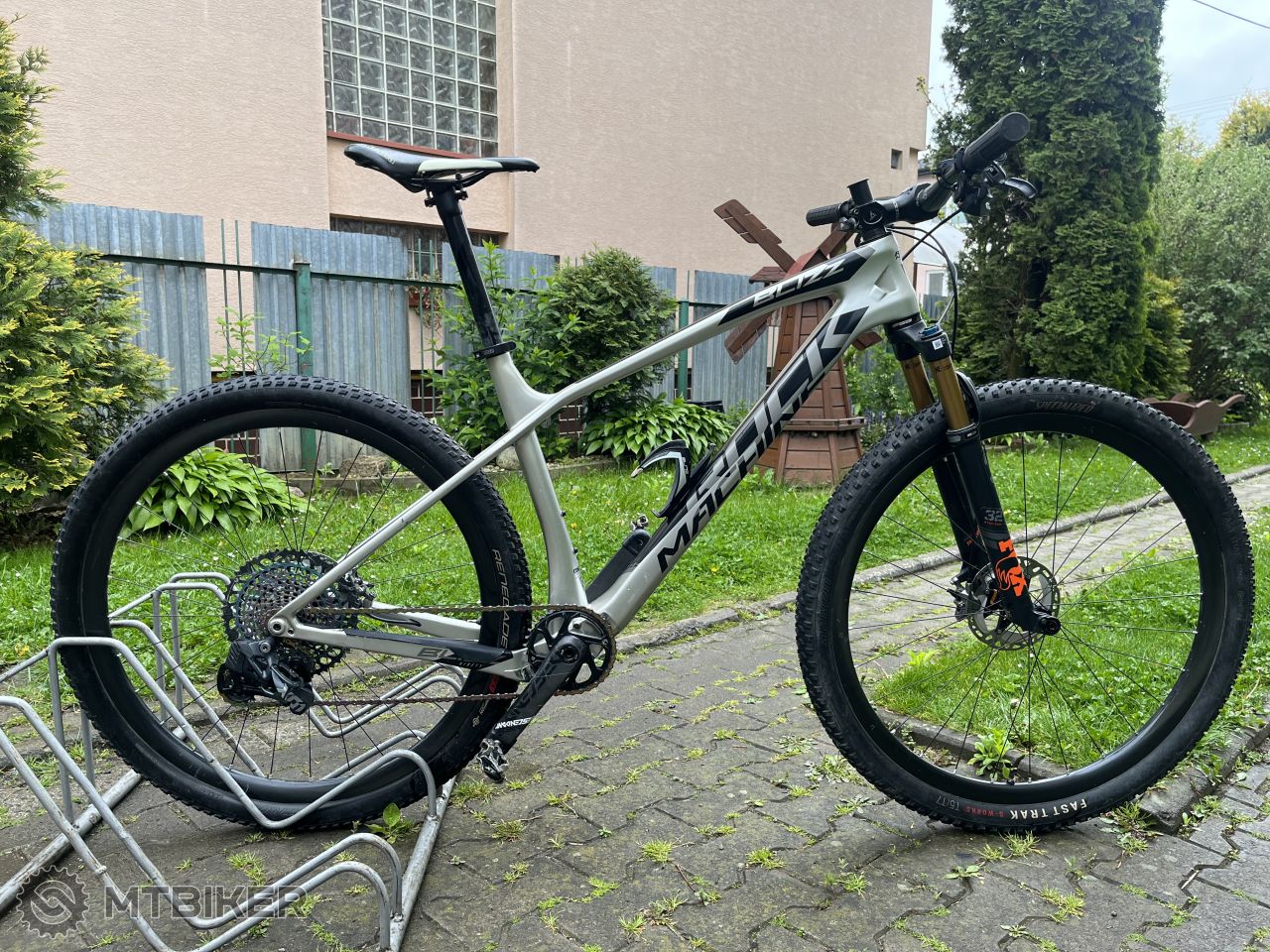 Rock machine Blizz CRB-fullcarbon Kashima AXS - Horské hardtail bicykle ...